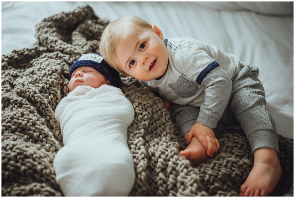 A Cozy Winter In-Home Newborn Session | Amesbury Massachusetts - Jen ...